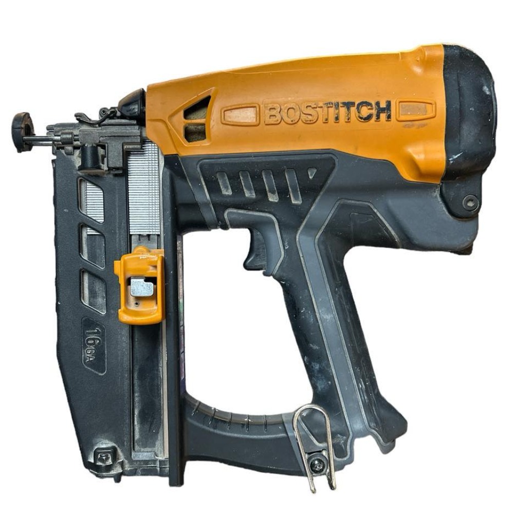Pre-owned Bostitch Nail Gun GFN1664K-E - Own4Less